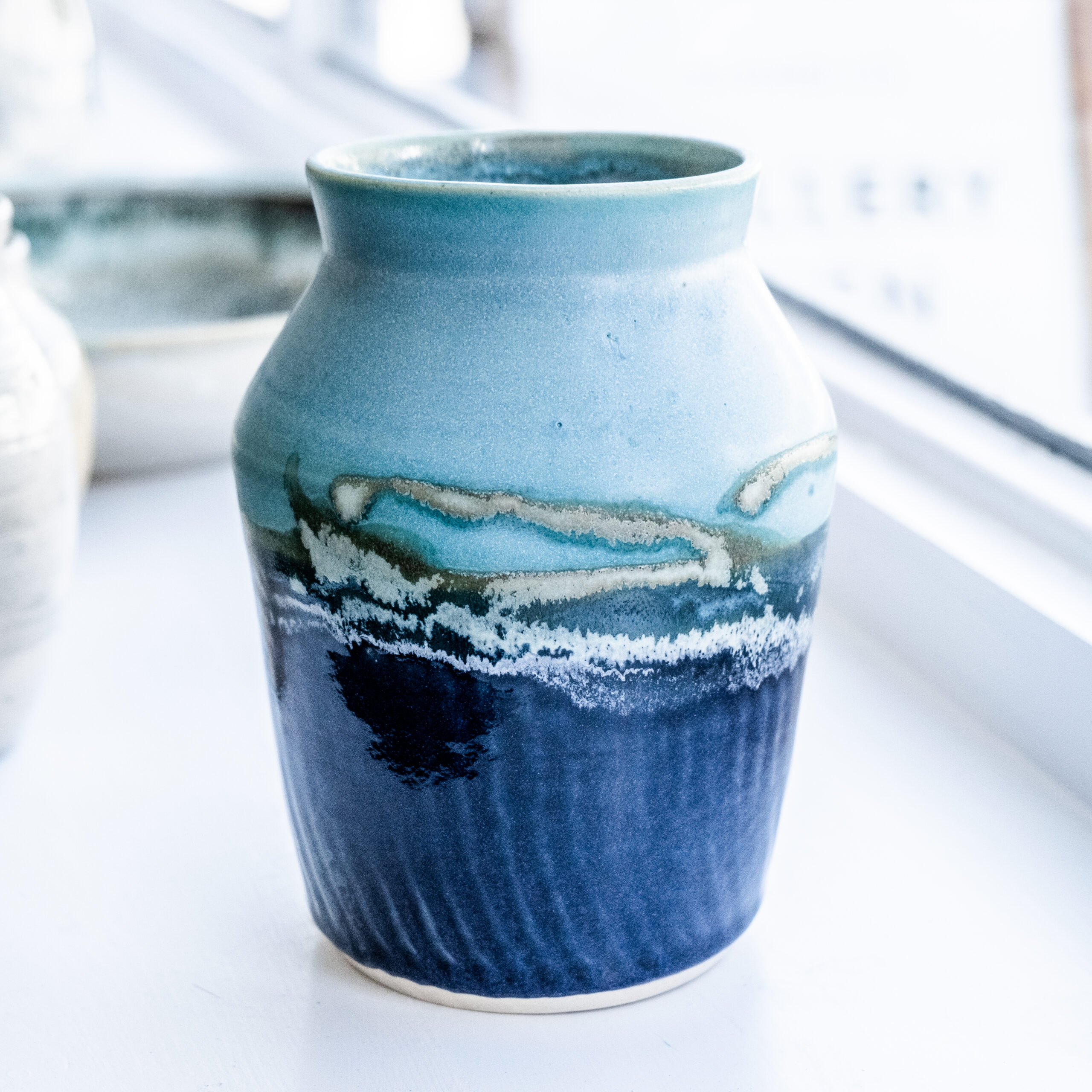 Deep Blue Golden Foamy Seas Vase 🔴 - Cornish Art